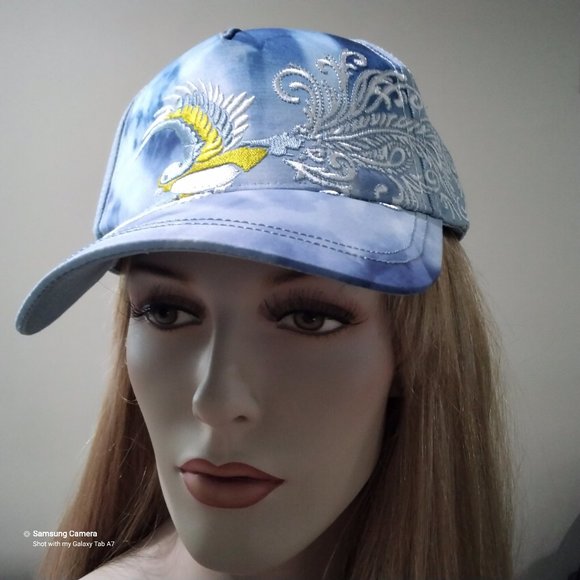 Pugs Gear | Accessories | Pugs Premium Girl Beautiful Birdie Blue ...